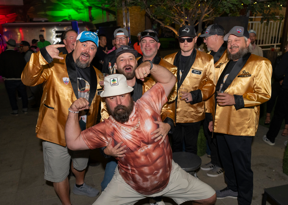 Sunday Night Meet N’ Drink – MGAWC